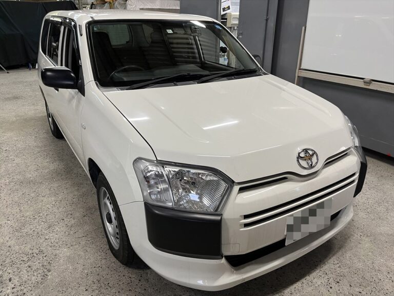 トヨタ プロボックスのフロントガラス交換 – 広島のカーコーティング専門店 ティーズフィルムの施工ブログ